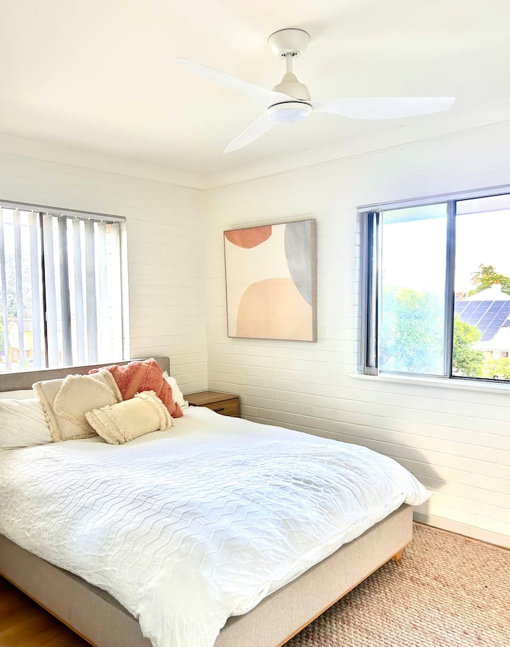 Bright, Sunny Apartment In New Lambton - Waratah