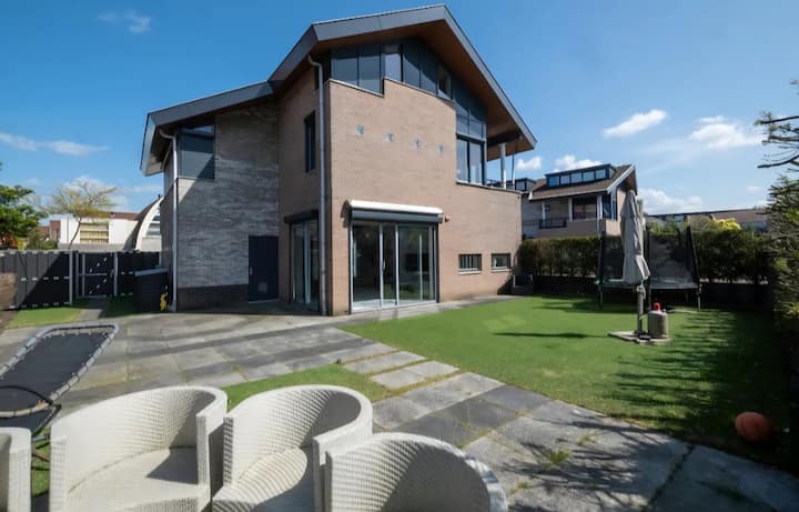 Large 6 Bed Rooms Villa Rotterdam - Rotterdam