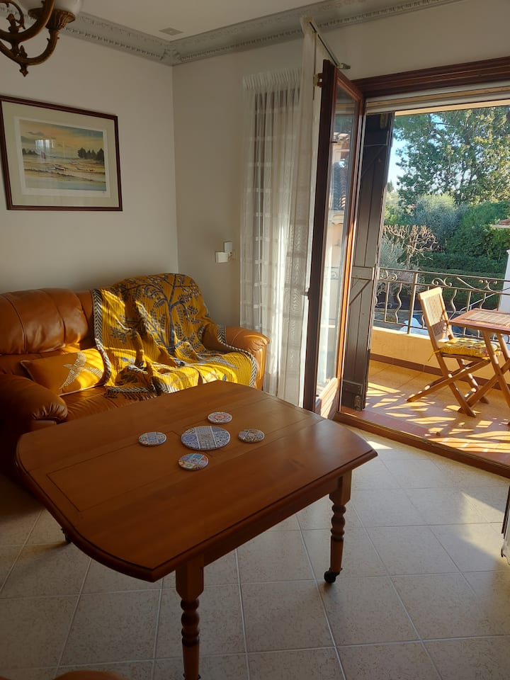 Appartement 4 Pièces Classé 3 * à Mandelieu - Cannes