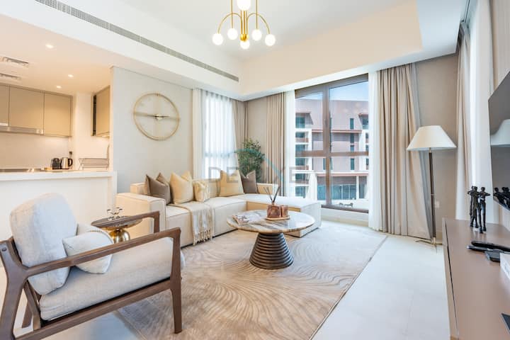 Chic 2br, Short Minutes Drive To Moe And The Beach - Dubai