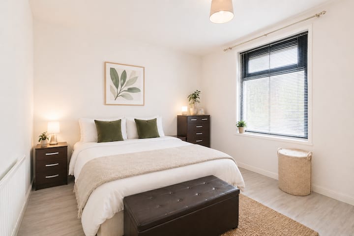Large 5br Home | Stratford | 3 Min Elizabeth Line - Ilford