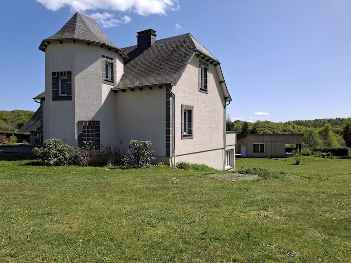 La Maison Des Cavalos - Bort-les-Orgues