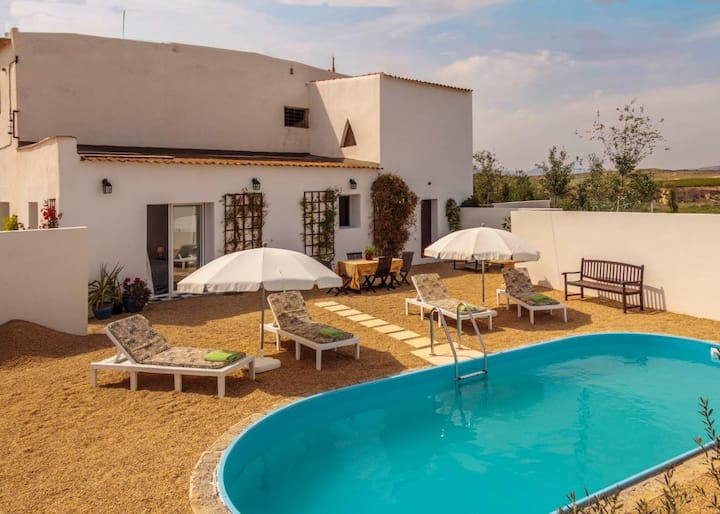 Charming Renovated Dovecote, Private Pool, - Vera