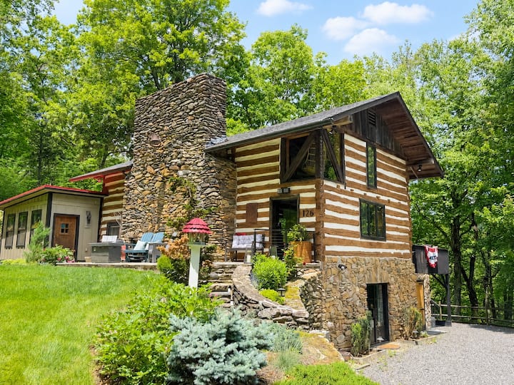 Historic Cabin W/ Trails, Creek & Game Barn - West Jefferson, NC