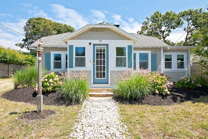 Cozy Cottage W/ Backyard. Walk To Beach & Dining. - デニス, MA