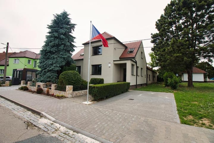 Grand Prix Villa Popůvky - Brno