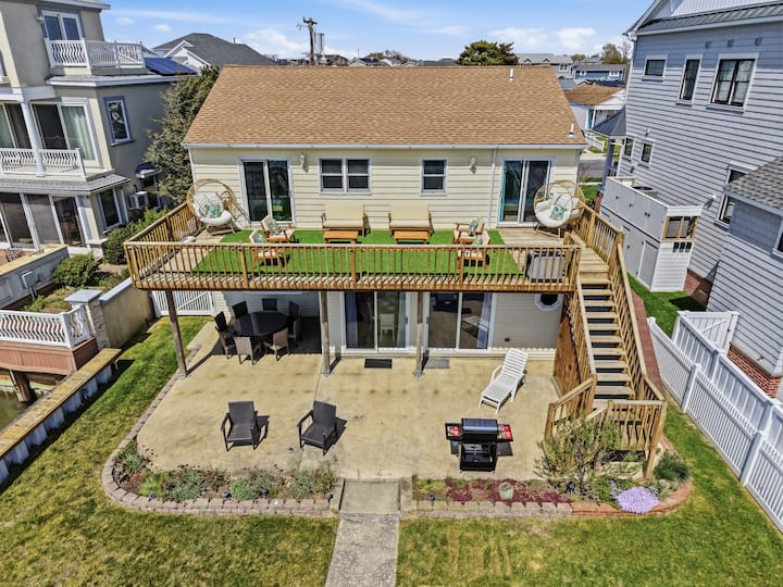 Waterfront Views & Boat Dock, Spacious Home On Bay - Atlantic City, NJ