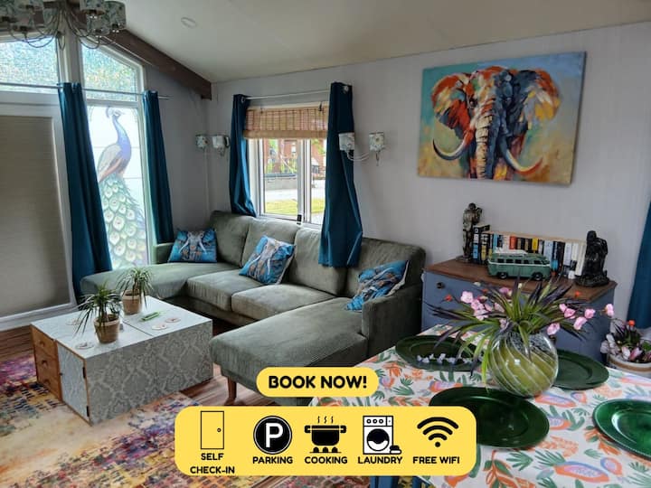 Peacock Lodge Quirky& Tranquil Home Away From Home - Auchterarder