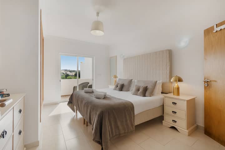 New 2026! Sunny Terrace House | Bbq, Pool & Relax - Albufeira