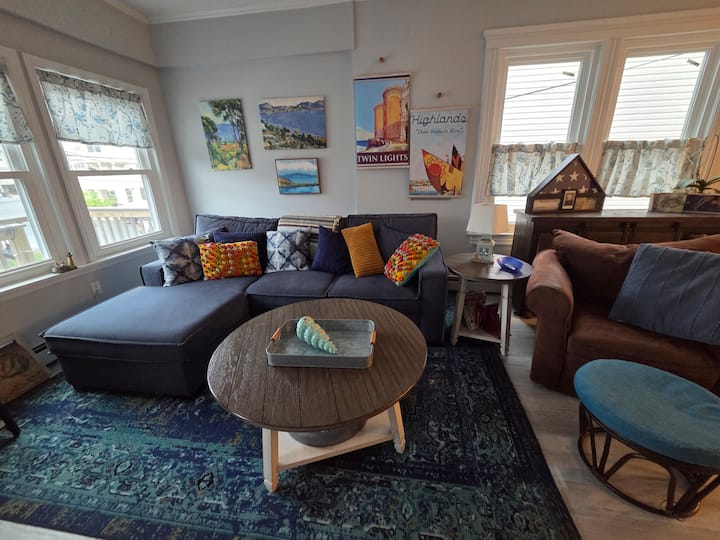 Huddy Avenue Family Retreat - Red Bank, NJ