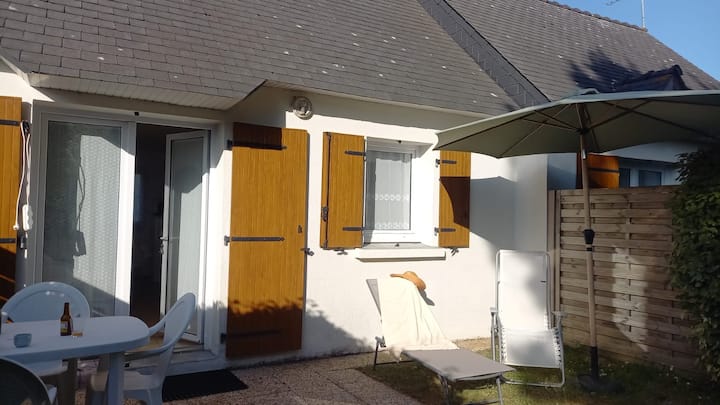 Maison De Vacances Au Bord De La Plage - Étel