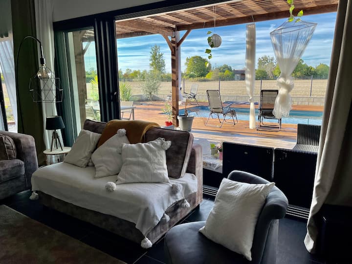 Villa Avec Piscine Privée • 3 Chambres • Piscine • - Auterive