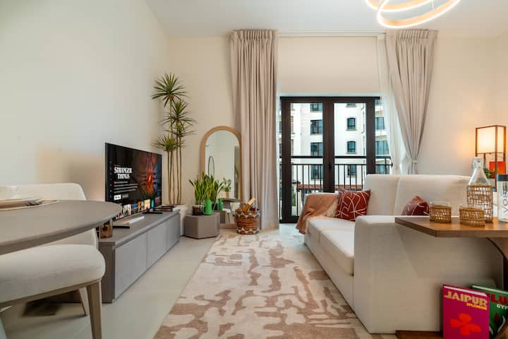 Luxury Designer Studio In Yas| Next  Pool & Gym - Abu Dhabi