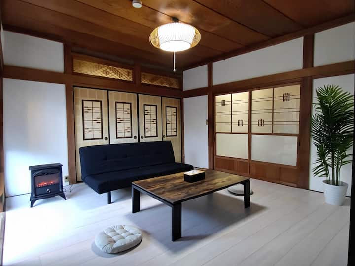 「貸切｜ゆったり過ごせる一軒家」
「ファミリー歓迎｜広々貸切」
「静かで快適｜長期滞在Ok」 - Tsukuba