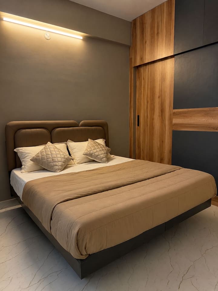 The Hideout | Ps5 Couple Friendly Gaming Stay - India