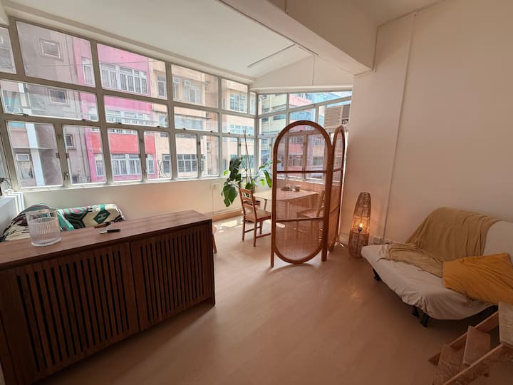 Co-living With Community Vibes | 2 Mins From Mtr - Hong Kong