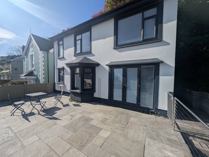 Modern Stay At Swansea - 