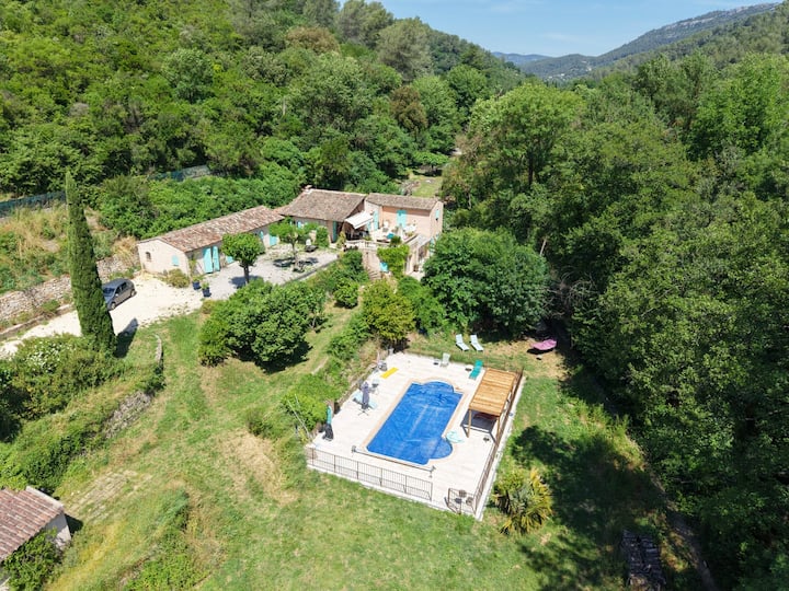 Villa Provençale Avec Piscine En Bord De Rivière - Cuers