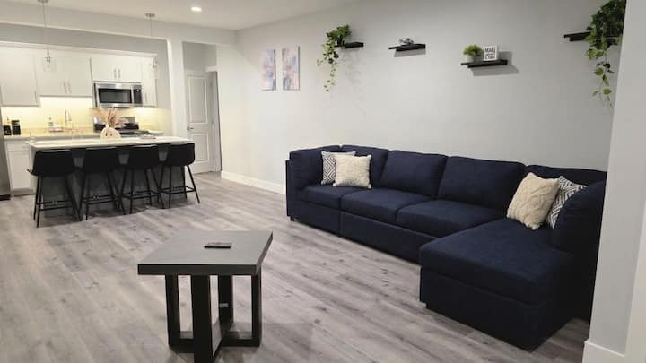 Family & Pet‑friendly 2br Near Hartford - Bristol, CT