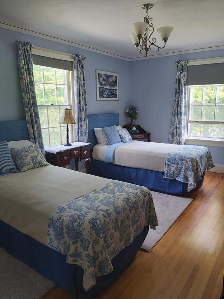 Charming Twin Bedroom In A Timeless Coastal Escape - St. Andrews