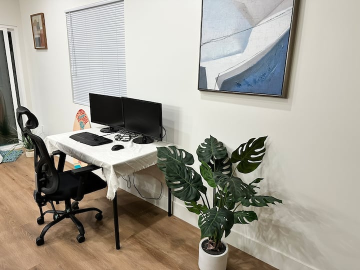 Luxury Apartment Close To Wb And Universal Studios - Burbank, CA