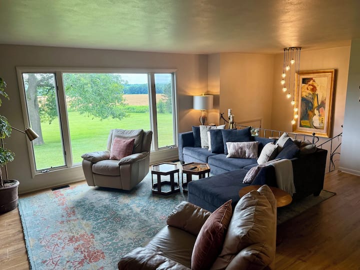 Country Home Minutes From Downtown Ithaca! - Ithaca, NY
