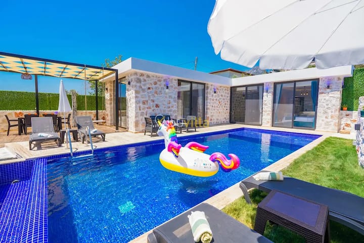Villa Ezgi Muhafazakar Kalkan Sahile 5 Dakika - Kalkan