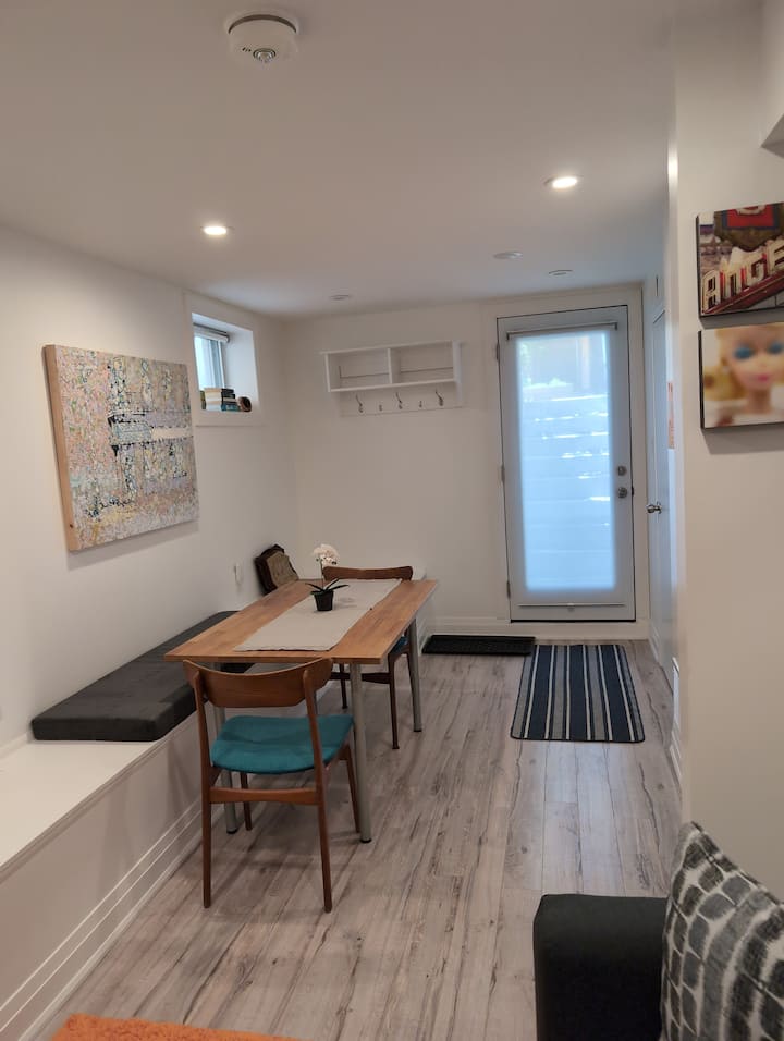 Funky, Comfy And Clean In Leslieville/riverside - Toronto