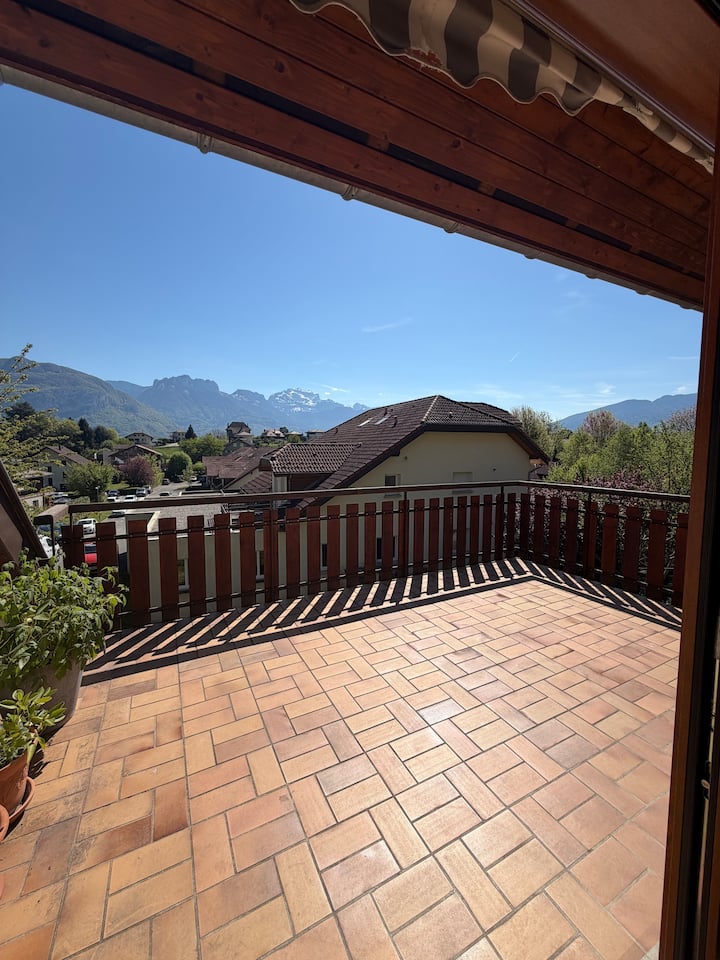 Appartement Avec Grande Terrasse - Sévrier