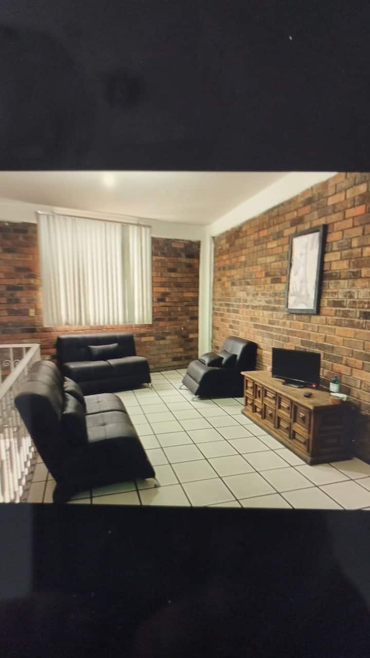 Departamento Amueblado En Planta Alta - Durango