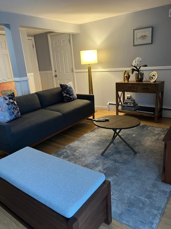 Charming One-bedroom Close To Everything - Norwalk, CT