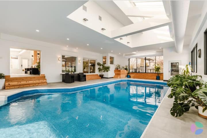 Rare Gem: Indoor Pool, Spa, And Ultimate Privacy - Brossard