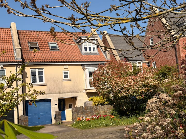Modern 3-bed Townhouse Near Cribbs Ev Charger - Bristol