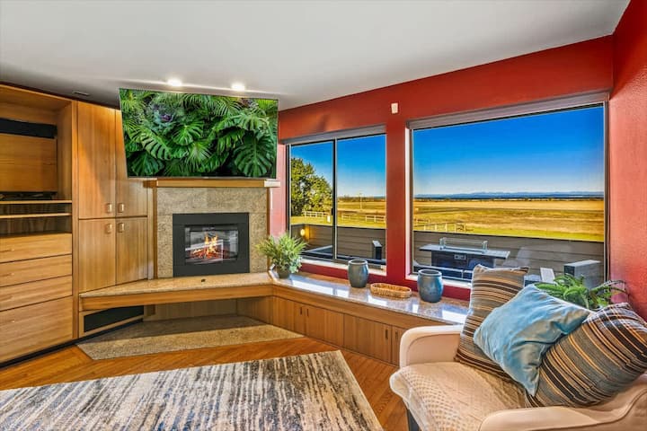 Luxury Westport Retreat | Hot Tub | Home Gym - 웨스트포트