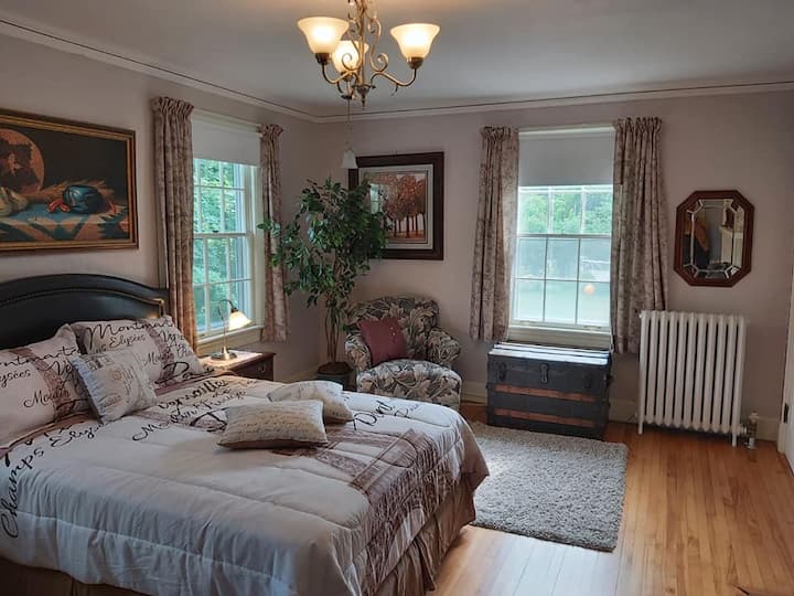 Elegant Room In A Timeless Coastal Escape - St. Andrews