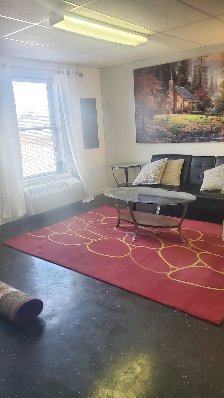 Spacious Haven! - Roanoke, VA