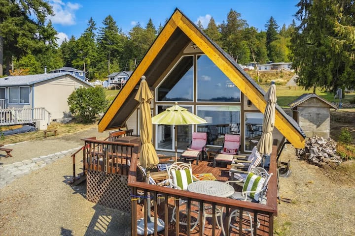 Beautifully Remodeled Beach Front A-frame - Shelton, WA