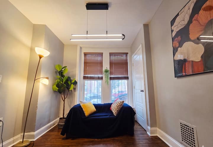 Walkable Downtown House W/ Streaming Tv & Huge Bed - Baltimore, MD
