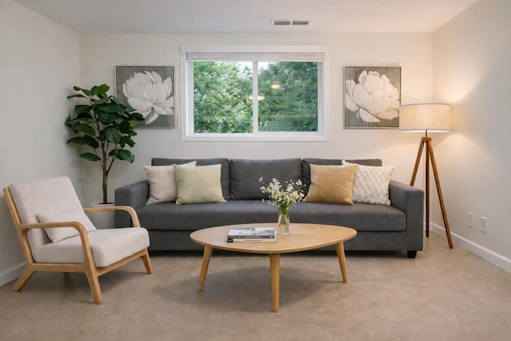 Cozy & Stylish 3br • Quiet Kirkland • Private Yard - Woodinville, WA