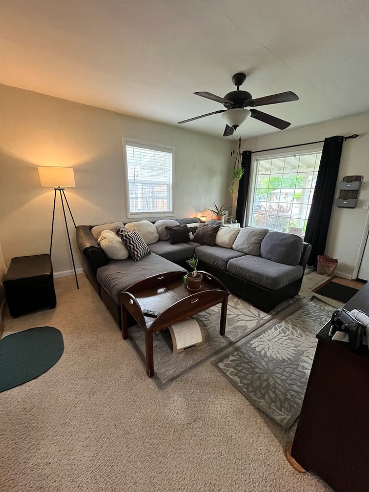 Kame House Hangout Suite-style Stay W/living Room - Boise, ID