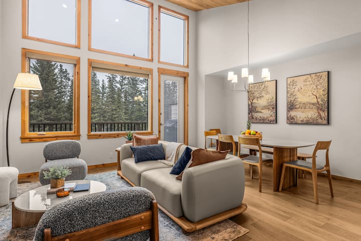 Alpine Forest Retreat/brand New 2026 April - Canmore