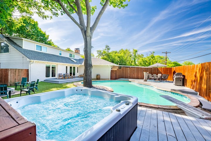 Retro Glam Getaway | Pool, Hot Tub, Firepit - United States