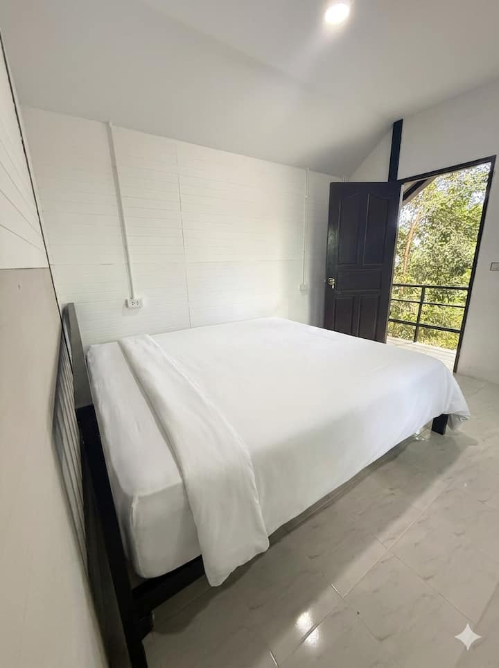 Cozy Nest
-Cozy Forest Stay
-Simple Nature Escape - Ko Pha Ngan