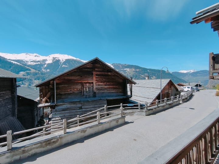 Petit Nid Douillet Dans Un Village Pittoresque. - Verbier