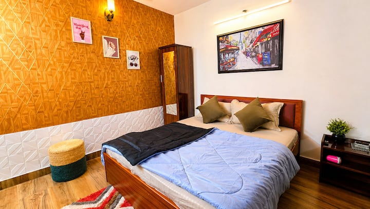 Comfy Pod | One Room | Compact & Calm | Saket - New Delhi