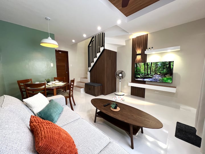 Leaf & Loft | 2br Entire Home With Parking - Guagua