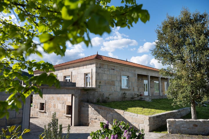 Countryside Estate W/ Garden & Pool: Main House - Vidago