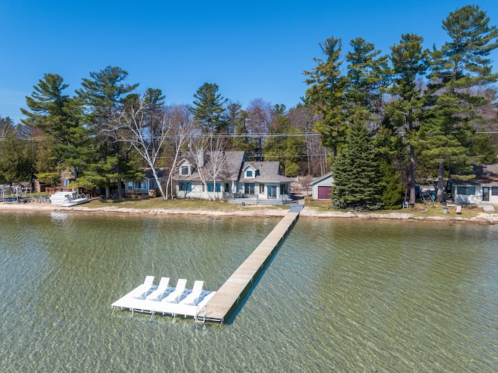 Prime Big Glen Lake 127' Private Frontage - Glen Arbor, MI