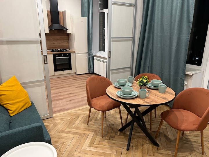 Flat With A Spacious Living Room In Barnsley - Barnsley