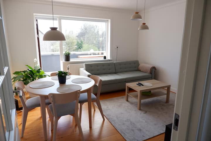 Light Apartment With Great Balcony - Aarhus